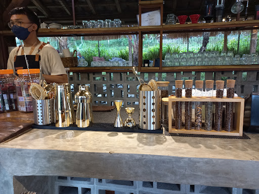 Ngopi Di Sawah terdekat - Restoran dan Tempat Makan Restaurant terdekat di